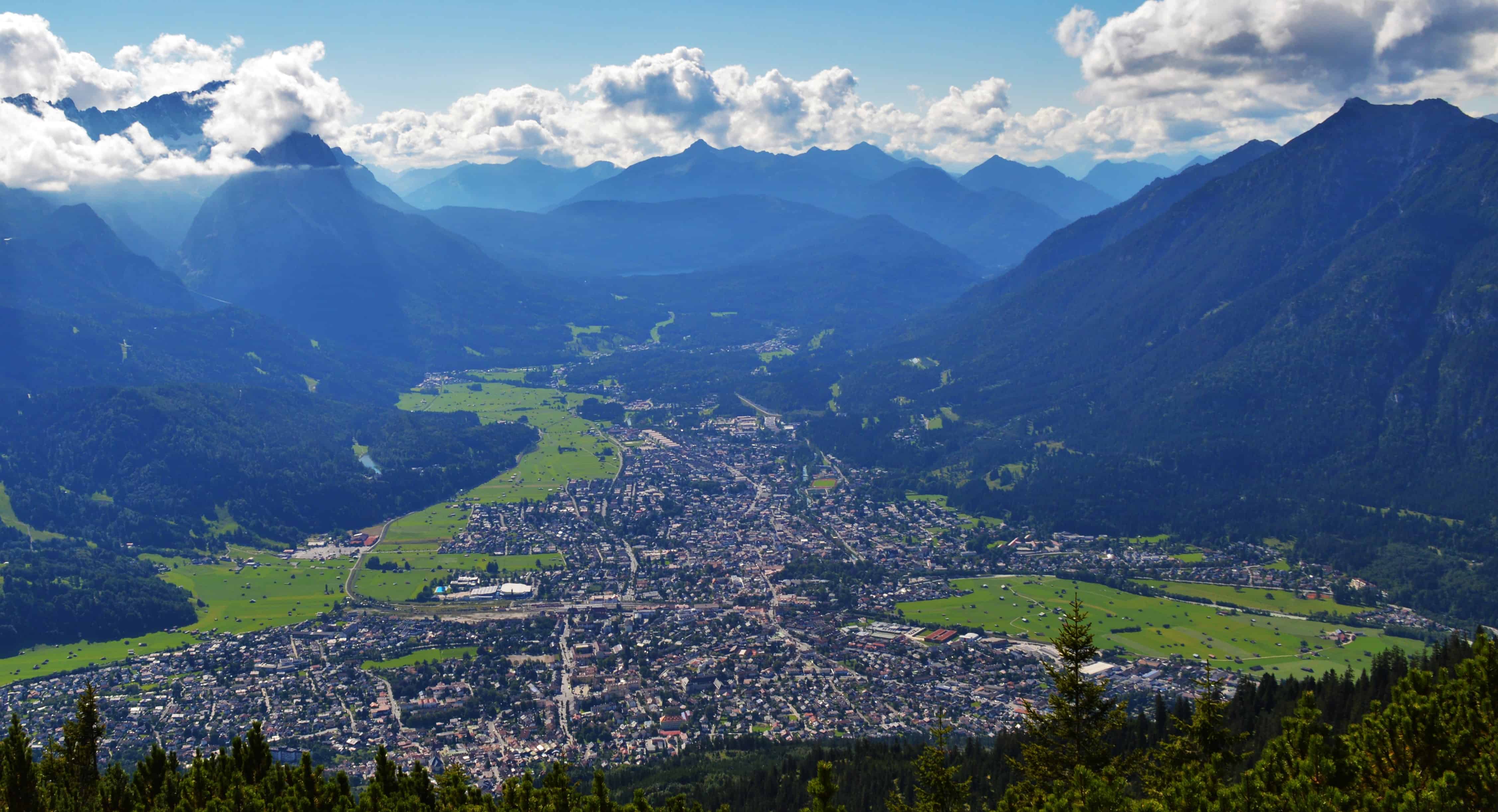 Poppin' Smoke - Military Travel, Space-A Flights, MWR Lodging